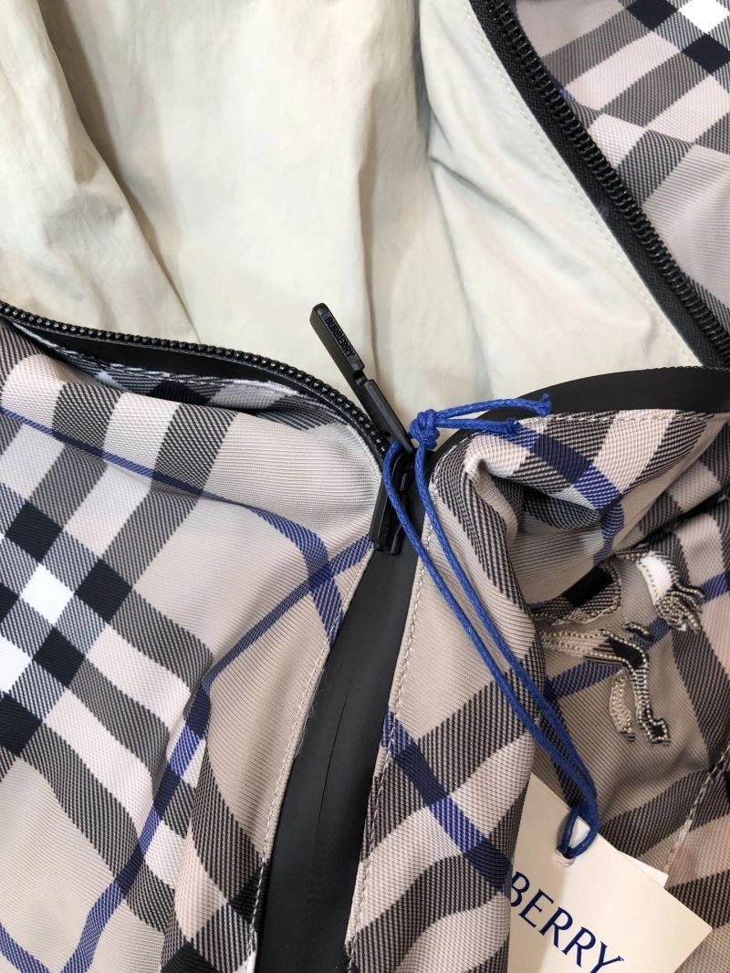 Official Burberry Outwear