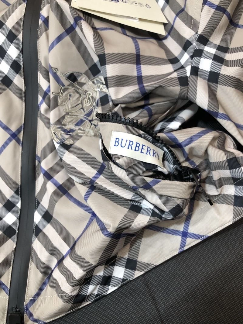 Official Burberry Outwear