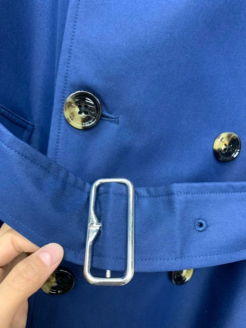 Bargain Burberry Outwear