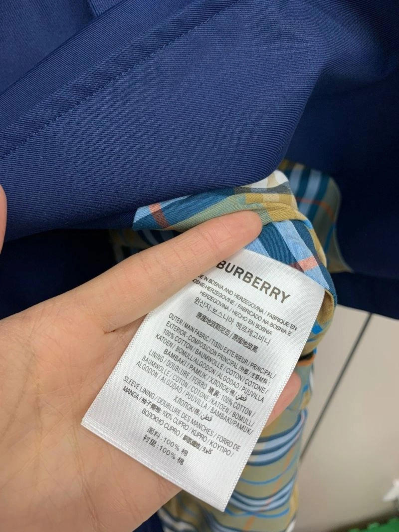 Bargain Burberry Outwear