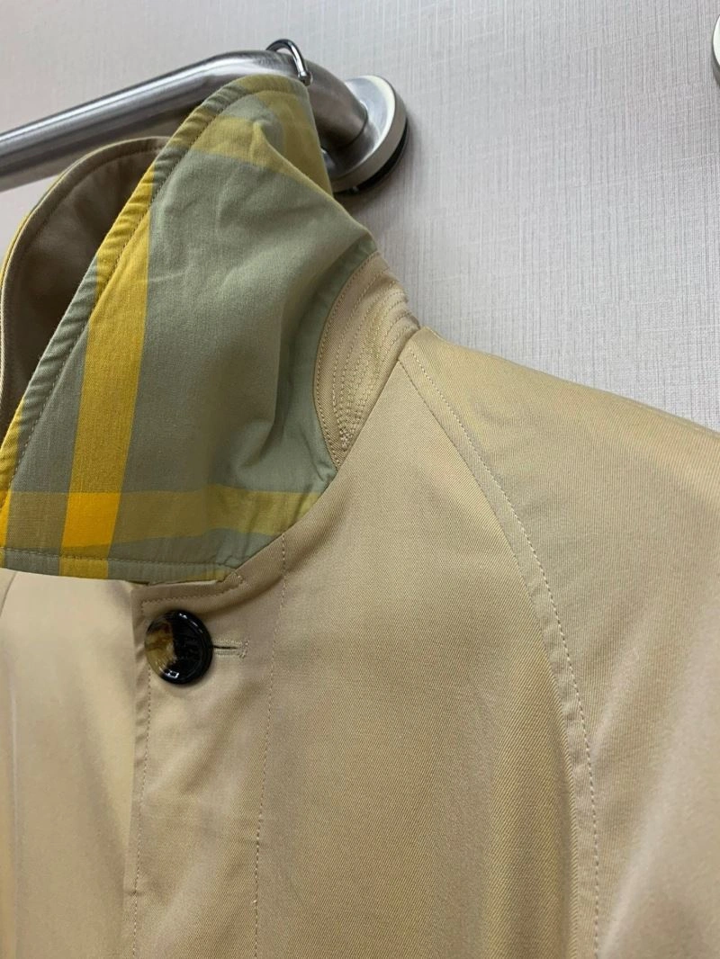 Bargain Burberry Outwear