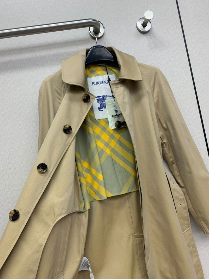 Bargain Burberry Outwear