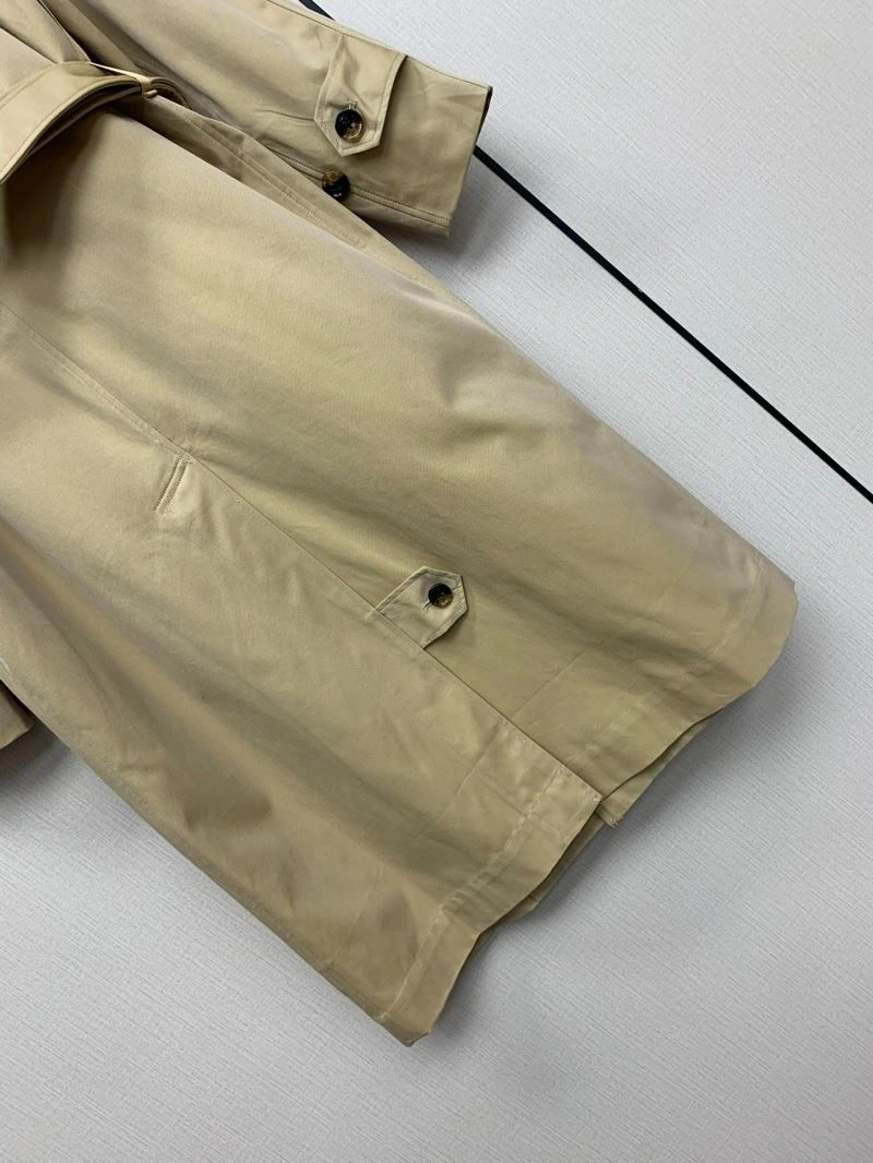 Bargain Burberry Outwear