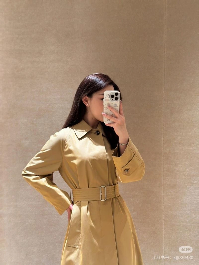 Top match Burberry Outwear