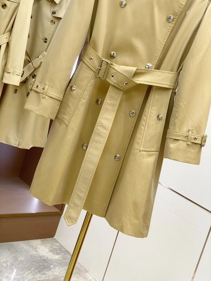 Top match Burberry Outwear