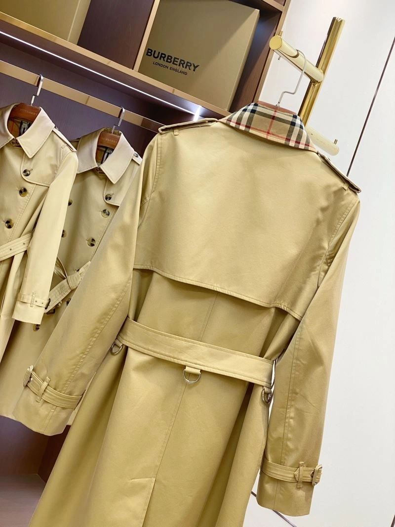 Top match Burberry Outwear