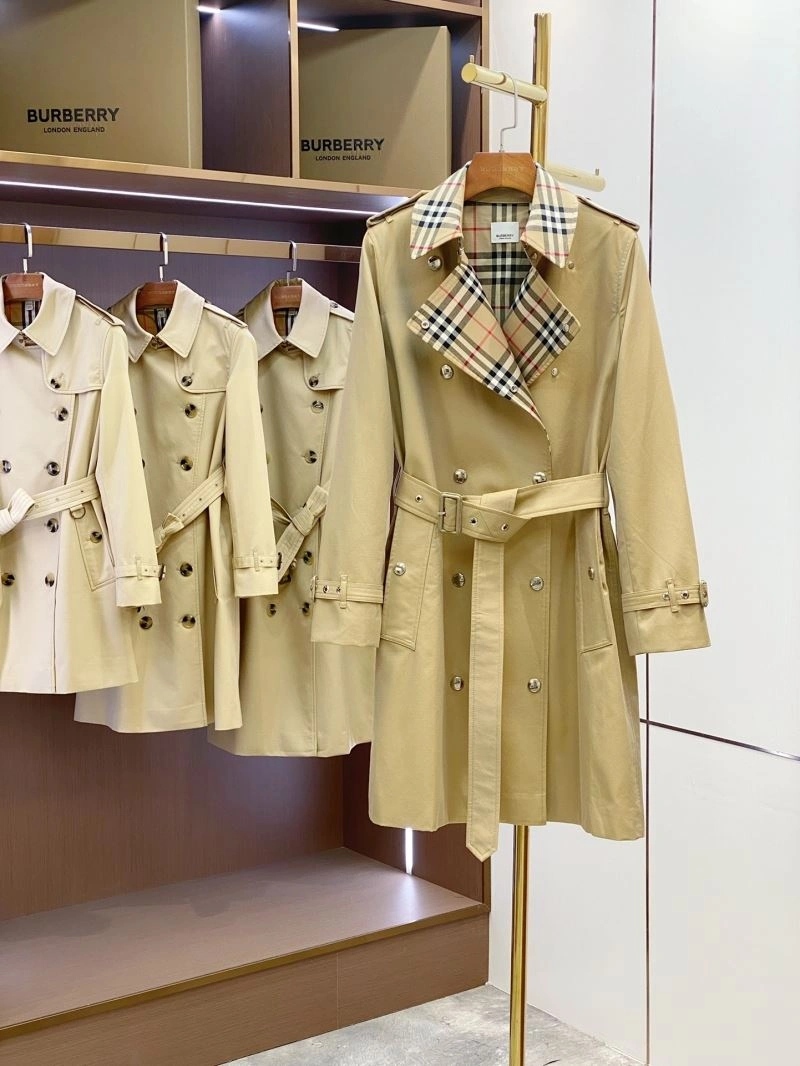 Top match Burberry Outwear