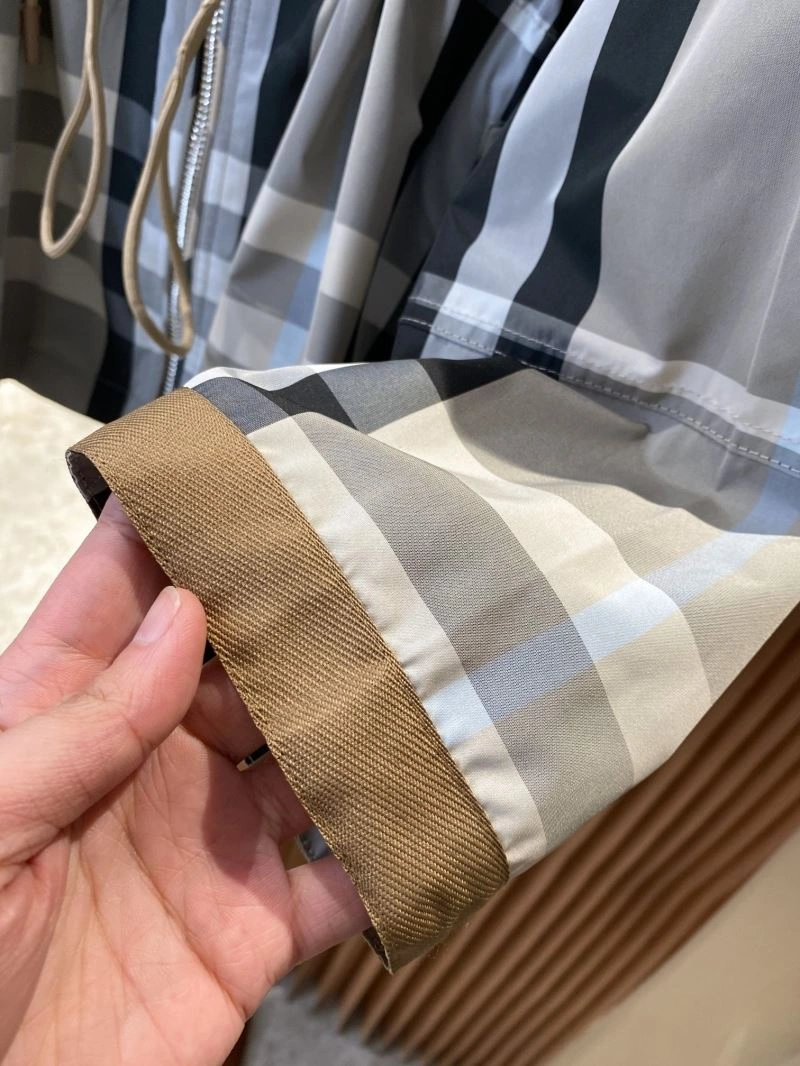 Official Burberry Outwear