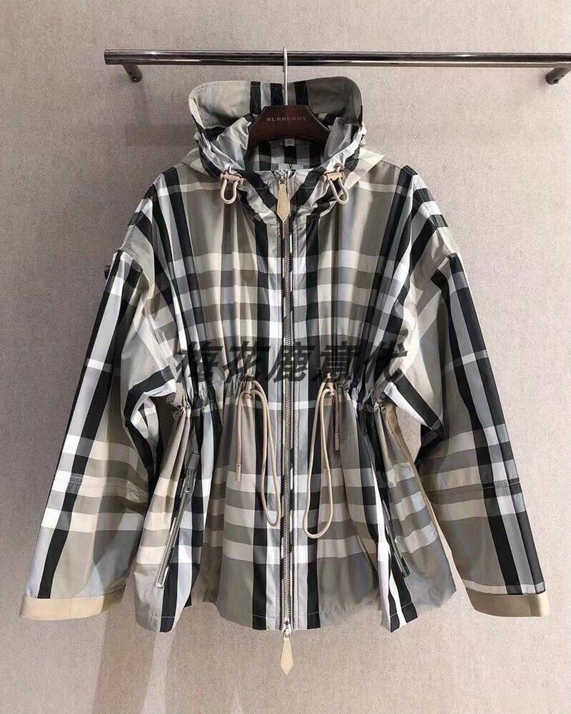 Official Burberry Outwear