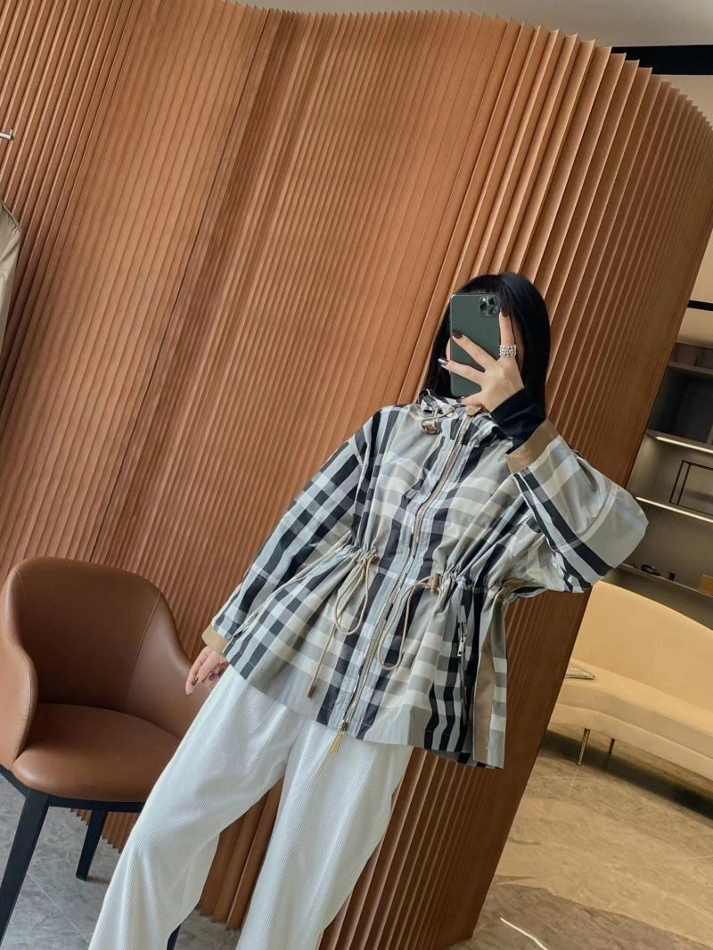 Official Burberry Outwear