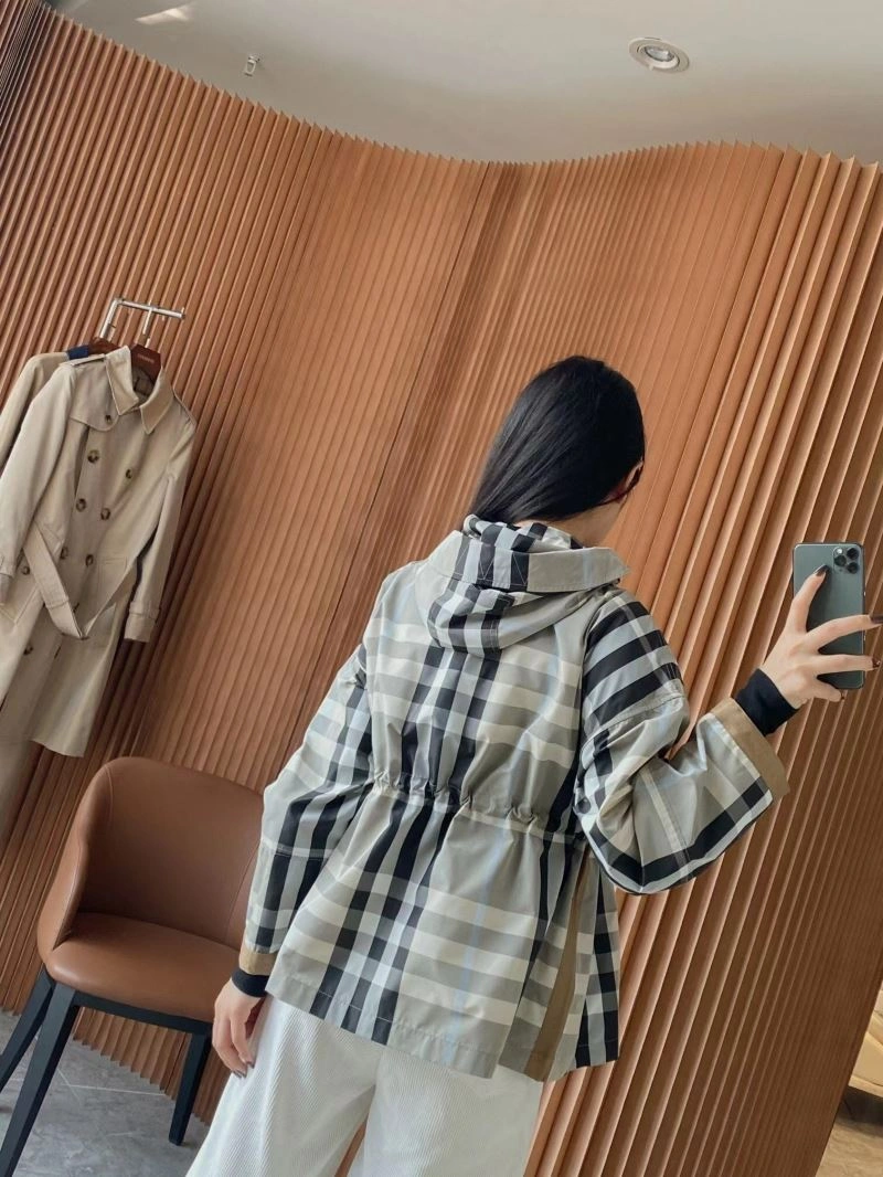Official Burberry Outwear