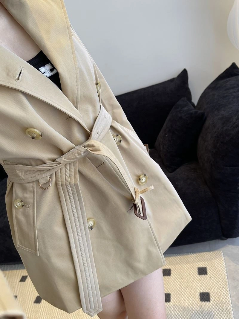 Bargain Burberry Outwear