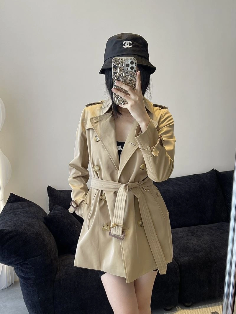 Bargain Burberry Outwear