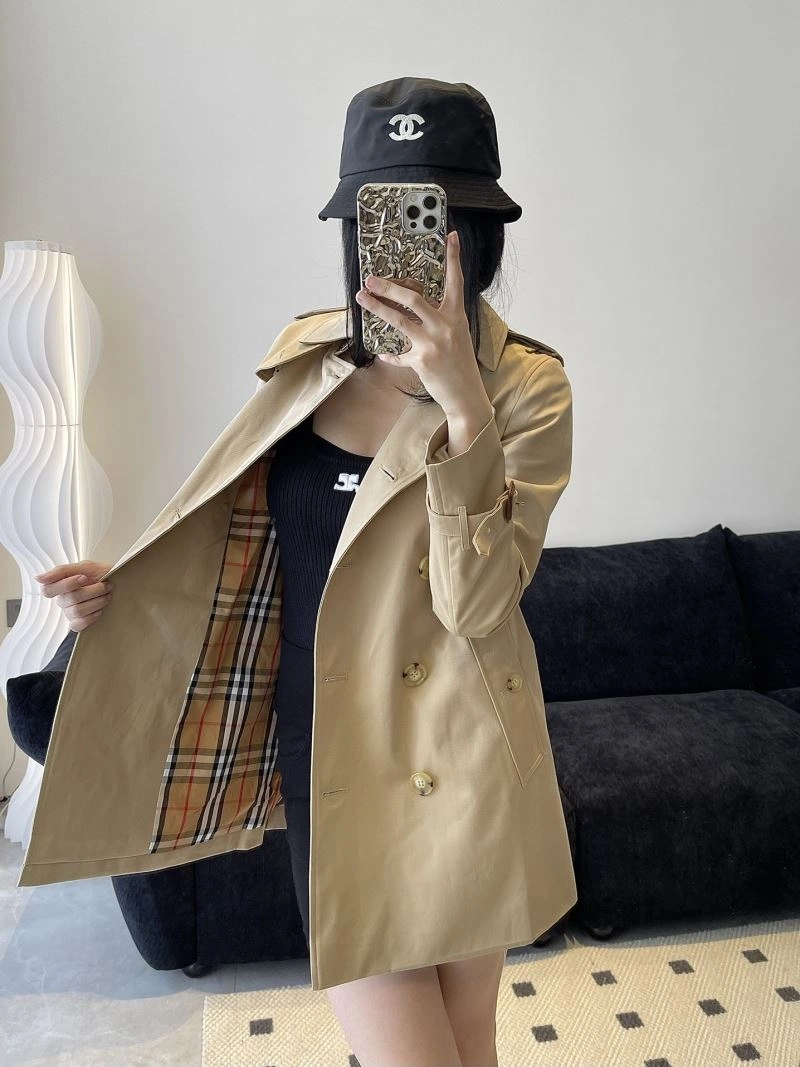 Bargain Burberry Outwear