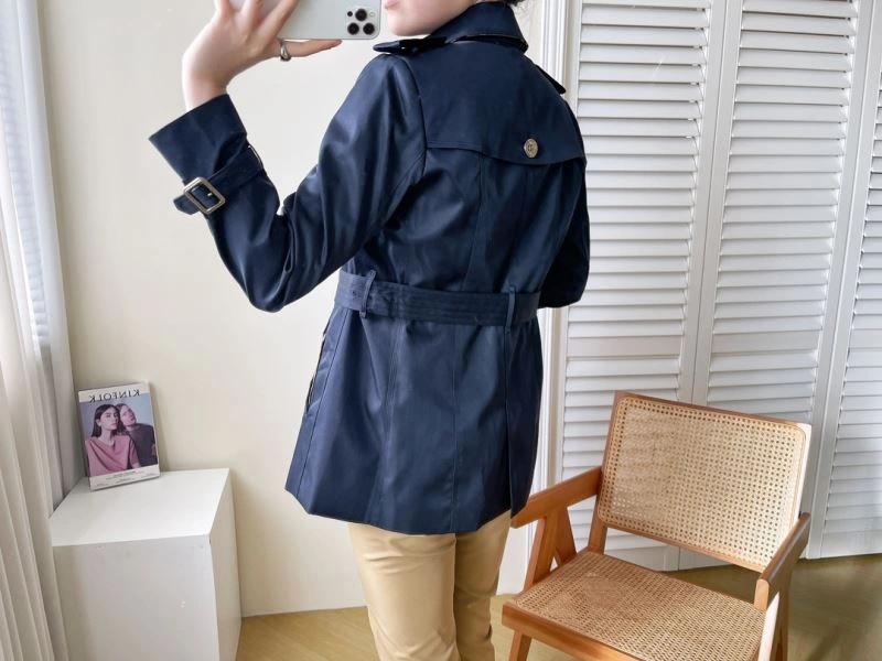 Low-cost Burberry Outwear