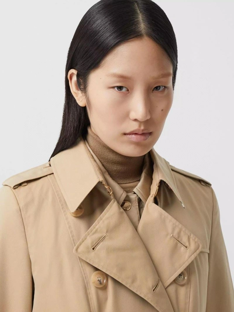 Low-cost Burberry Outwear