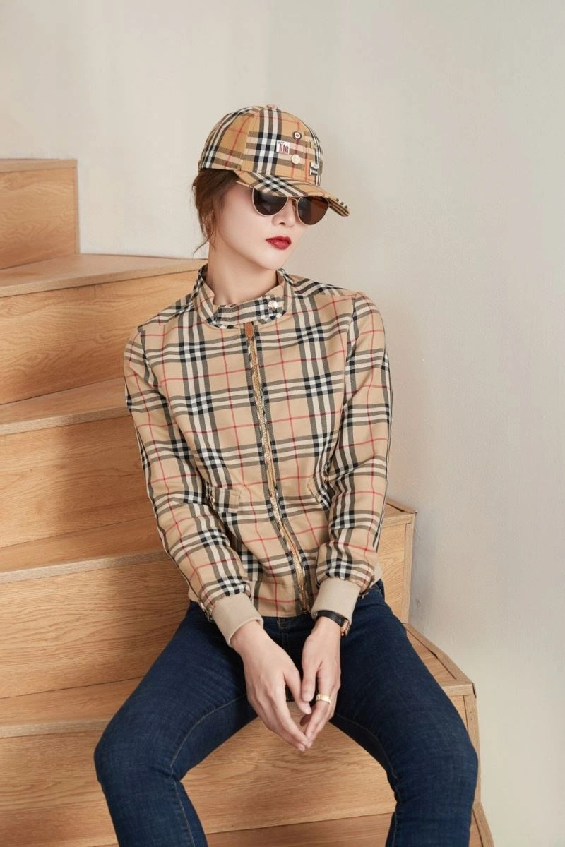 Discounted Burberry Outwear