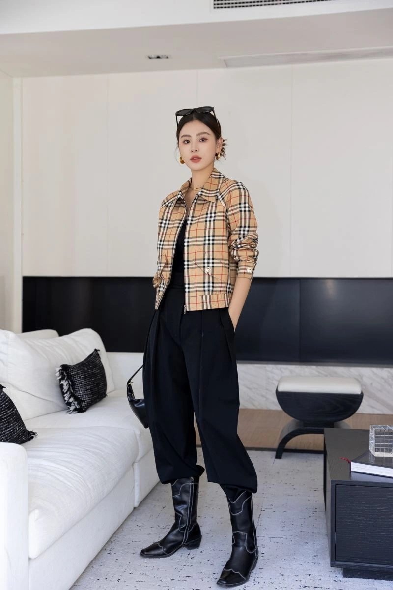 Top match Burberry Outwear