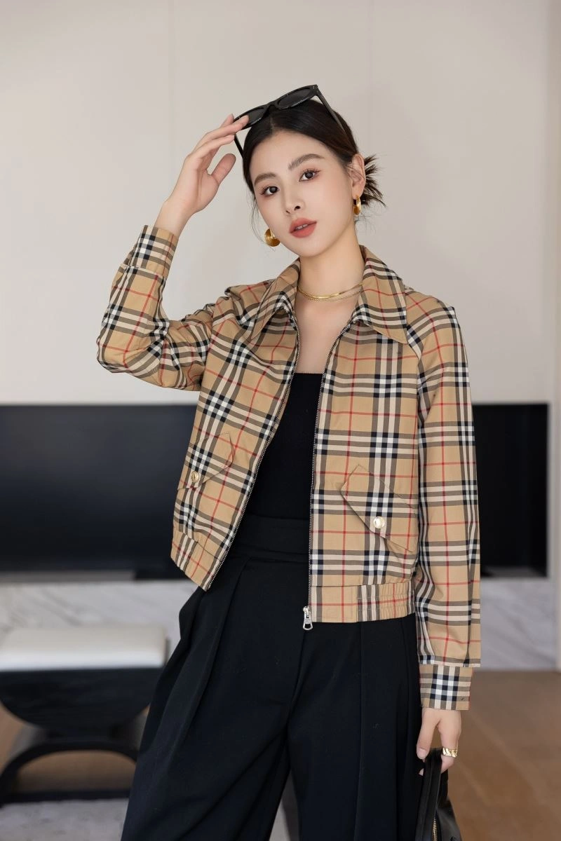 Top match Burberry Outwear