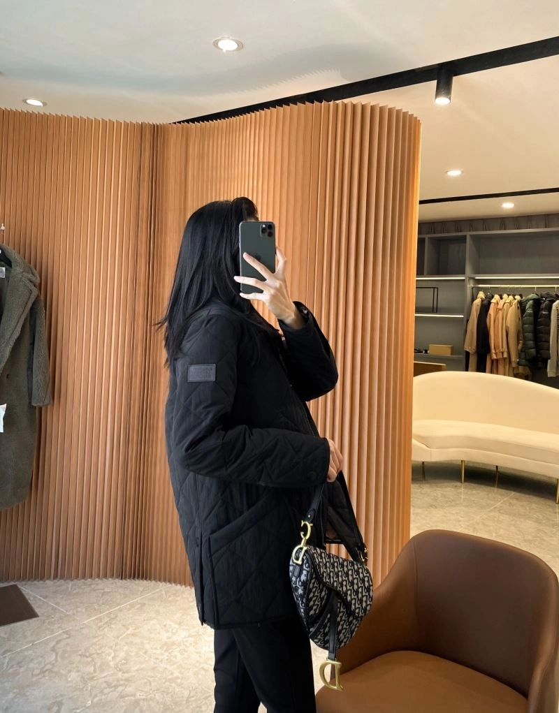 Official Burberry Outwear