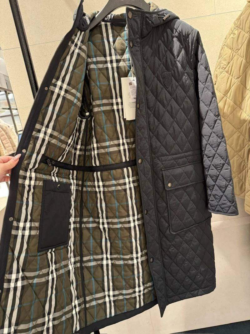 Top match Burberry Outwear