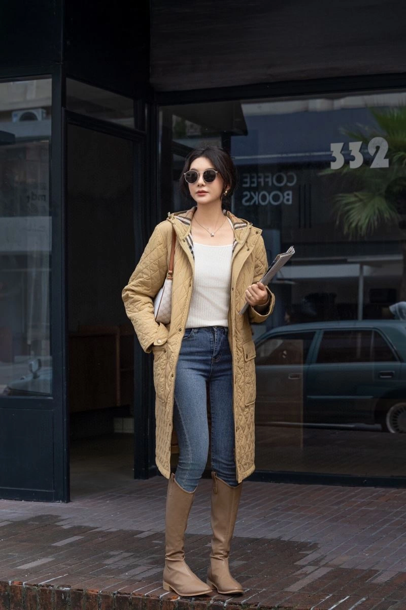 Precise copy Burberry Outwear