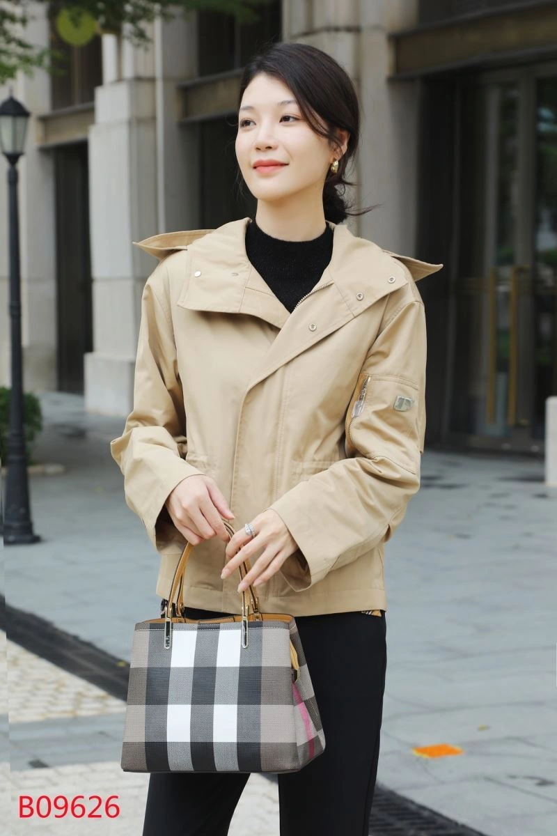 Top match Burberry Outwear