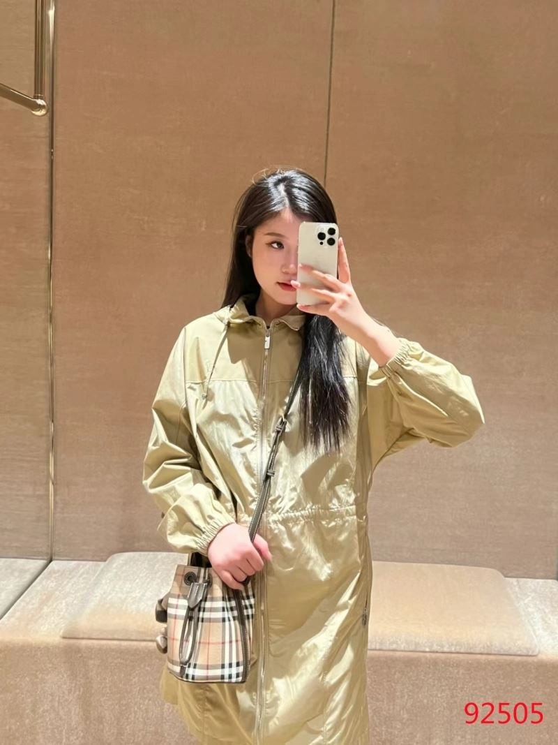 Factory-made Burberry Outwear