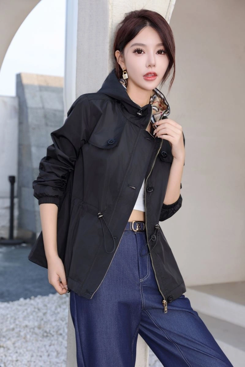 Economical Burberry Outwear