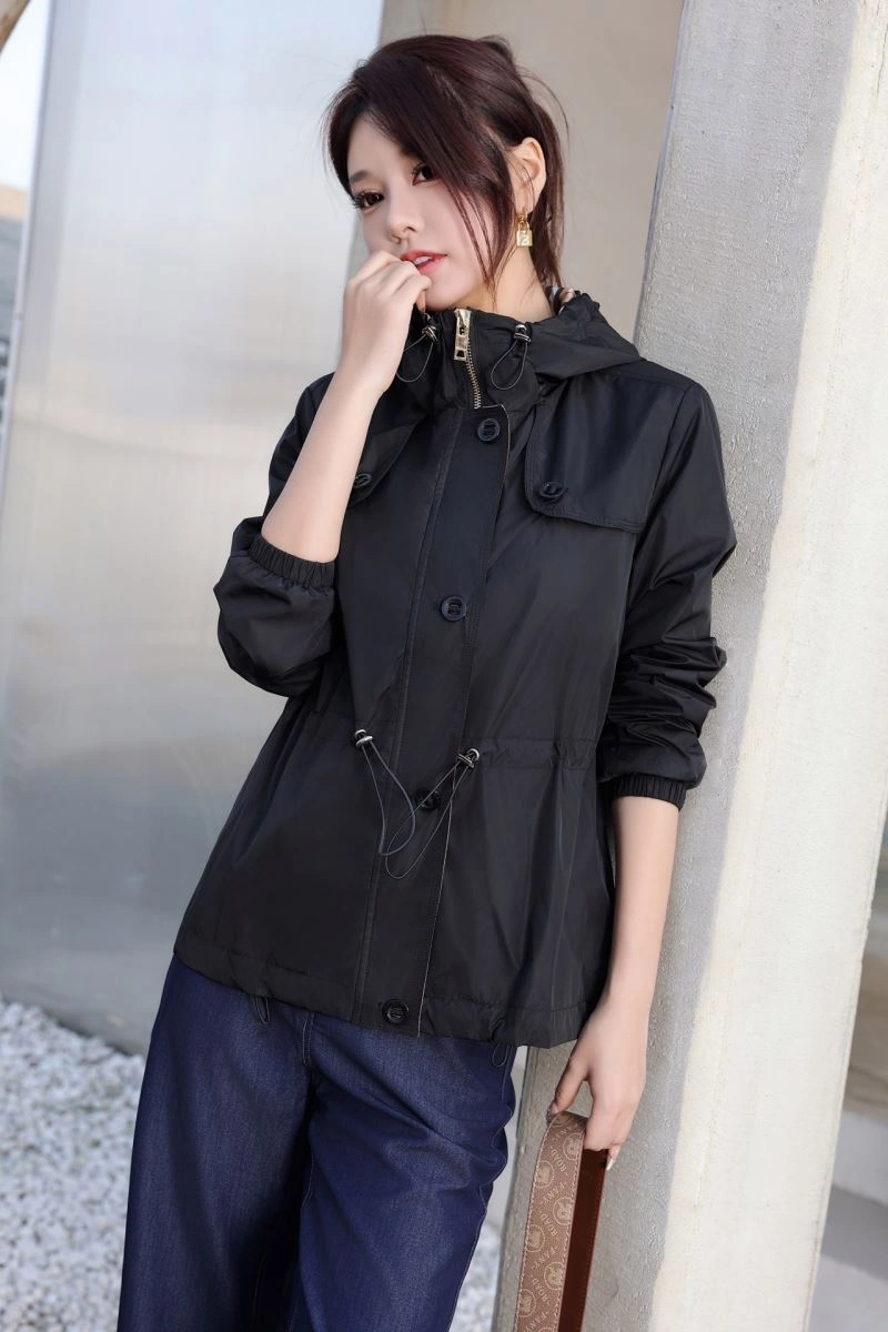 Economical Burberry Outwear