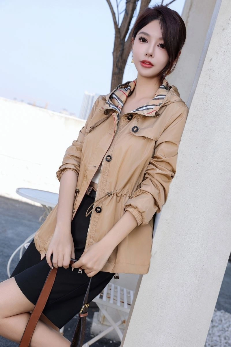 Economical Burberry Outwear