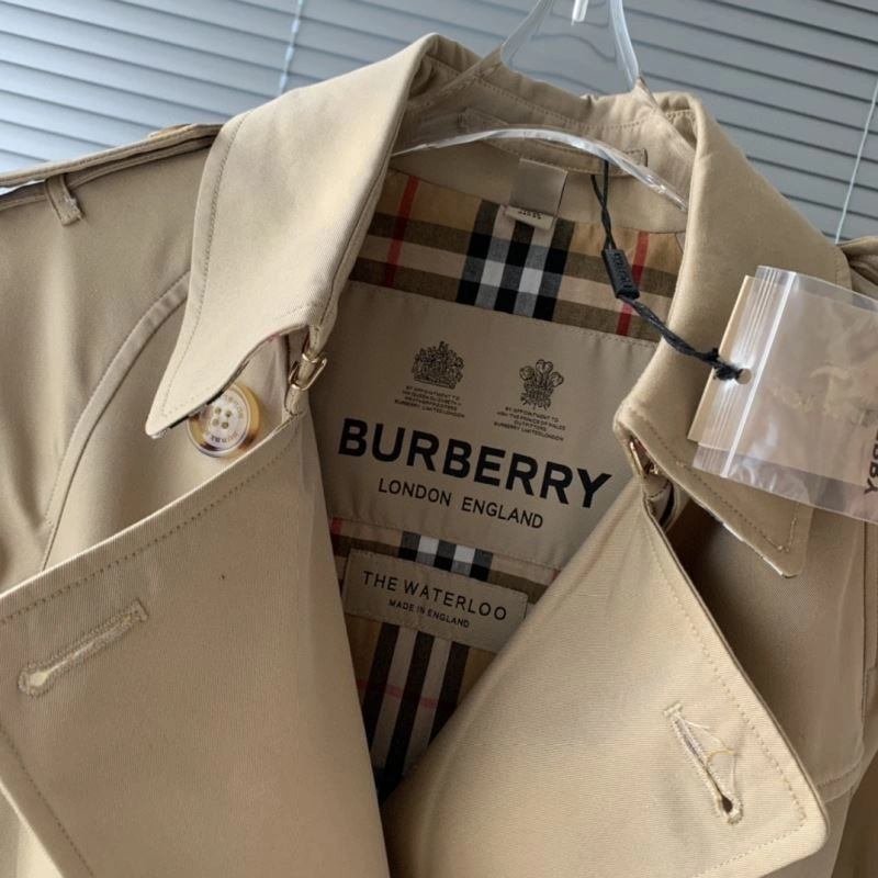 High accuracy Burberry Outwear
