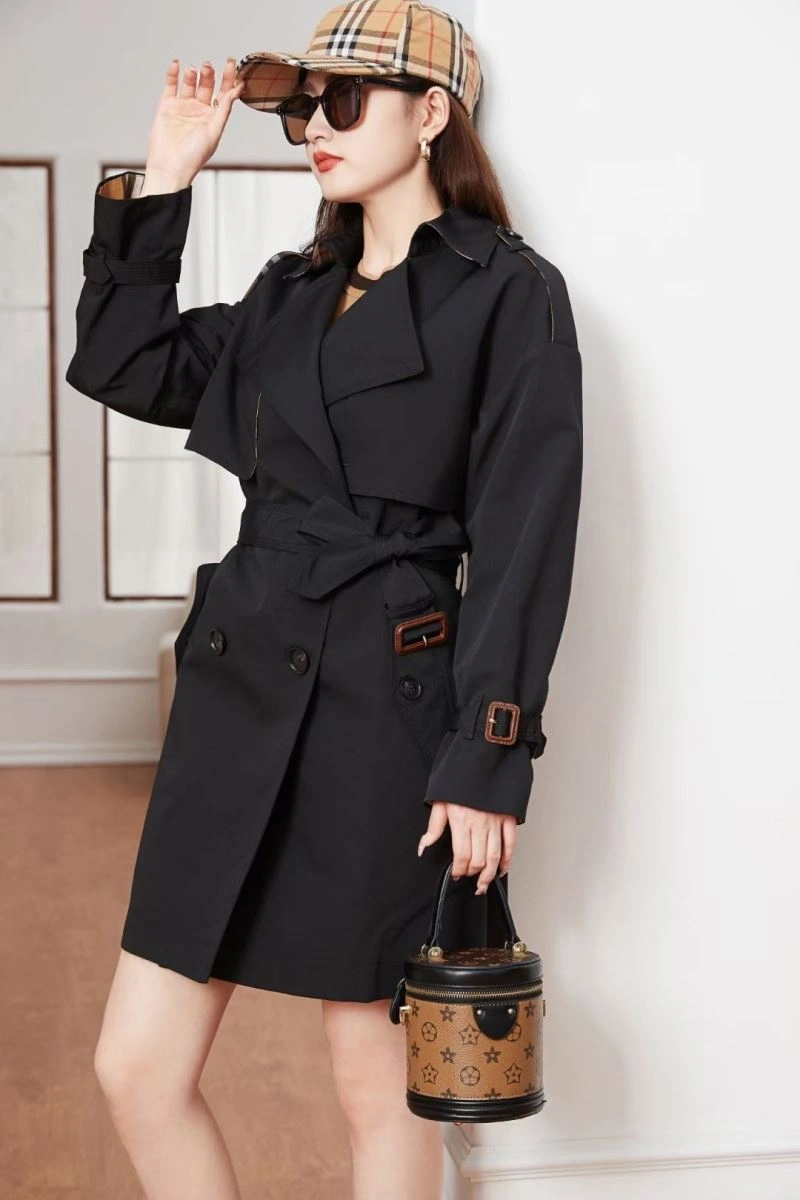 Bargain Burberry Outwear