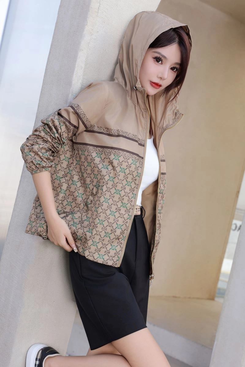 Brand-original Burberry Outwear