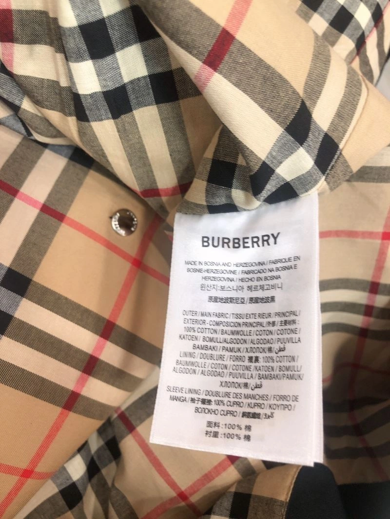 Discounted Burberry Outwear