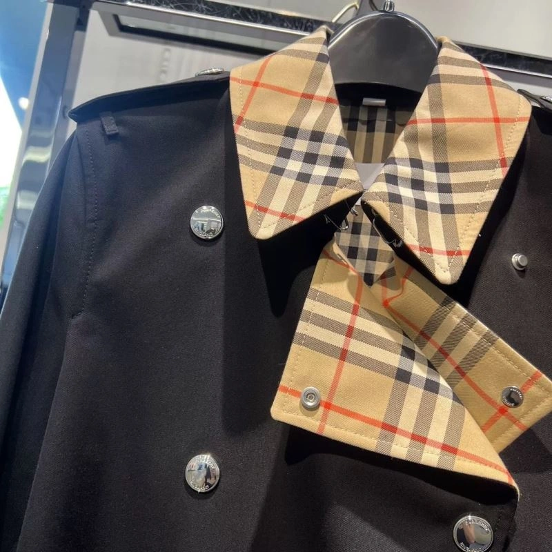 Official Burberry Outwear