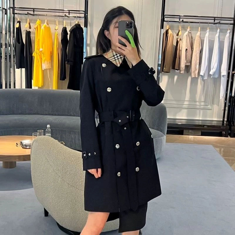 Official Burberry Outwear
