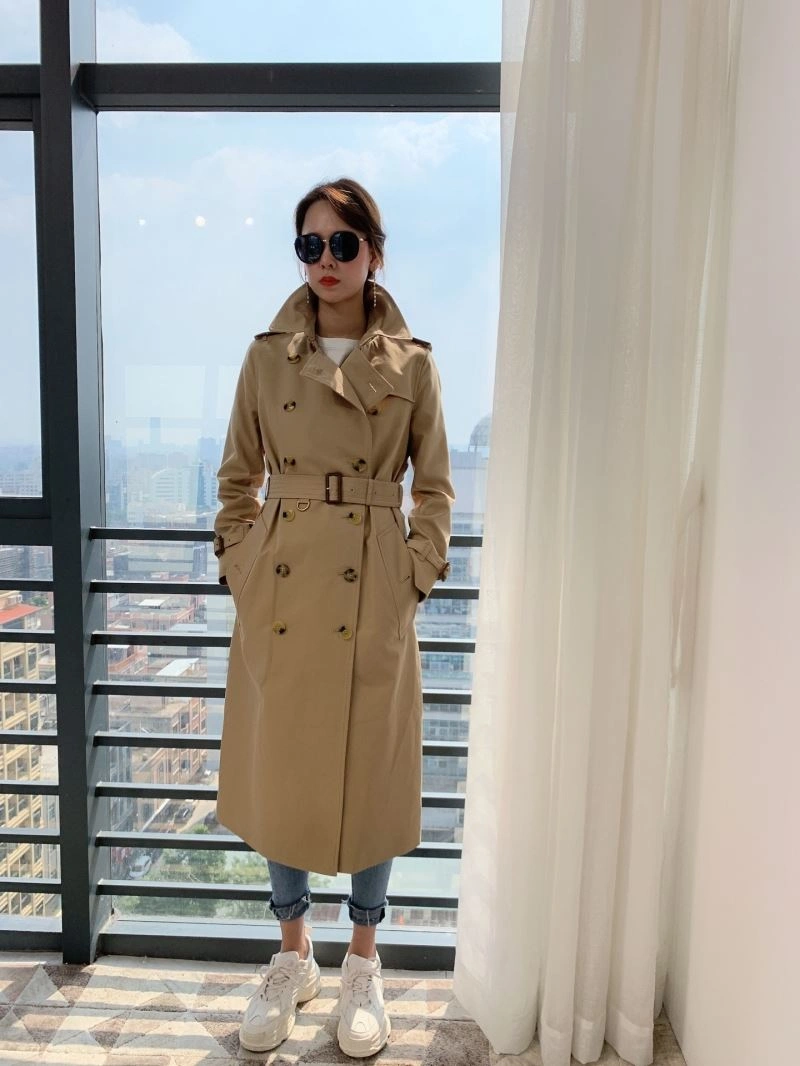 Legit Burberry Outwear