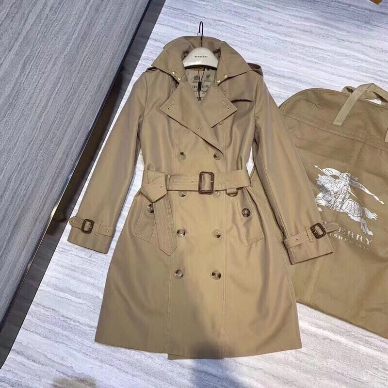 Discounted Burberry Outwear