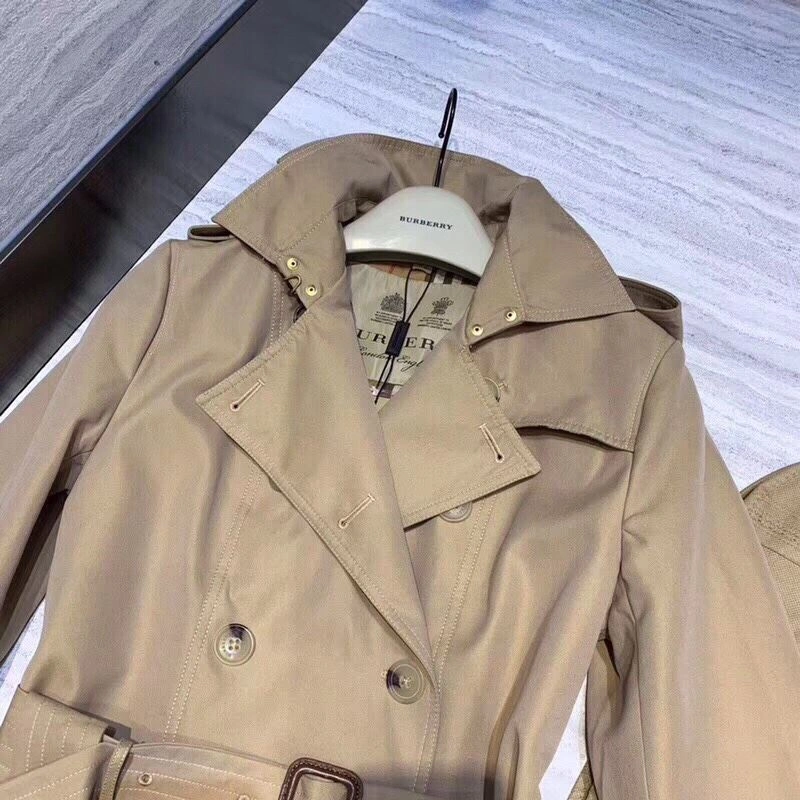 Discounted Burberry Outwear