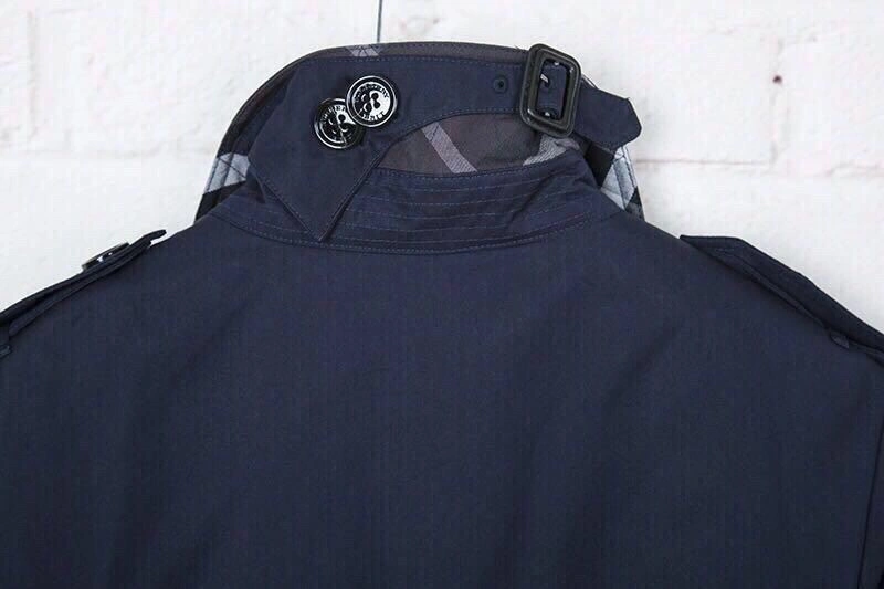 Accurate model Burberry Outwear