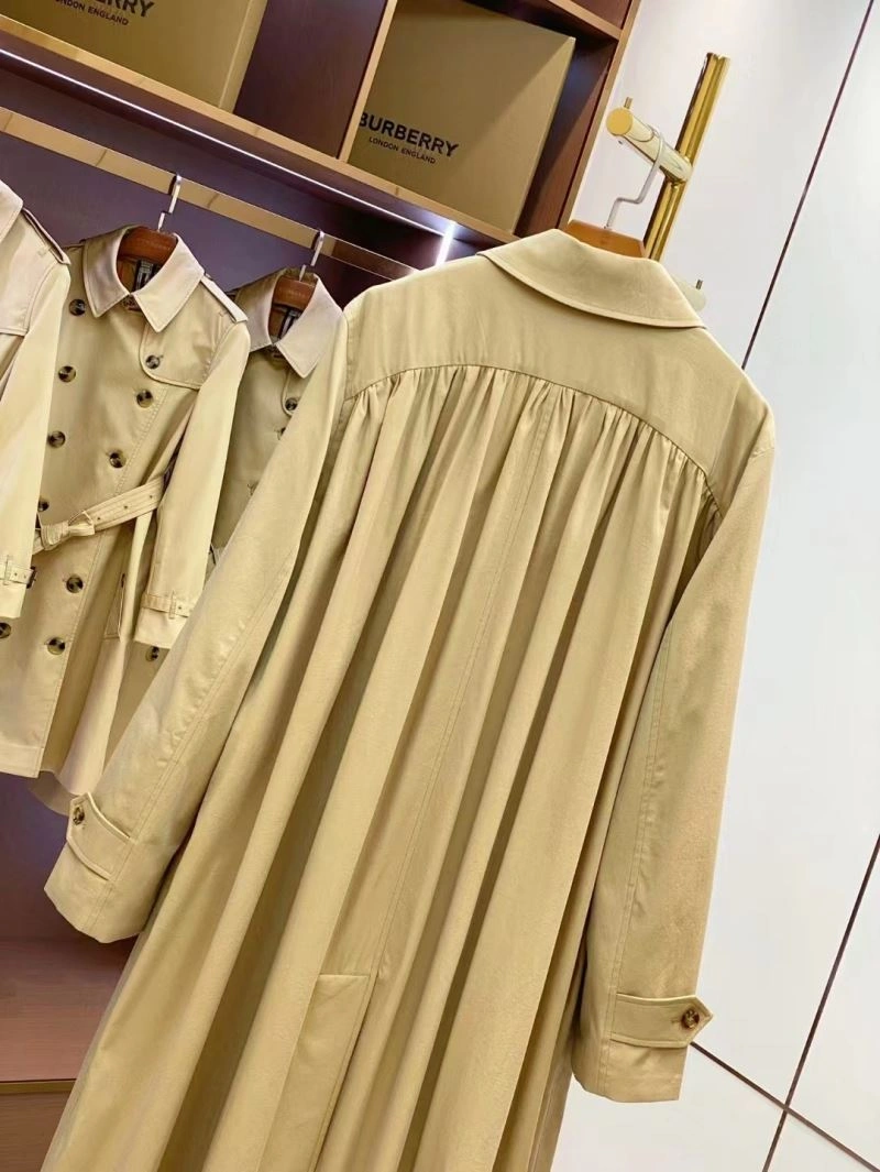 Top mirror Burberry Outwear
