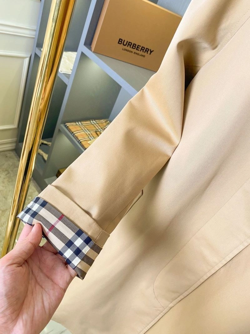 Brand-original Burberry Outwear
