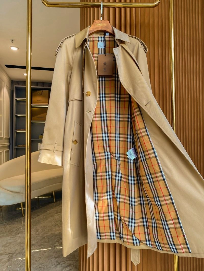Factory-made Burberry Outwear