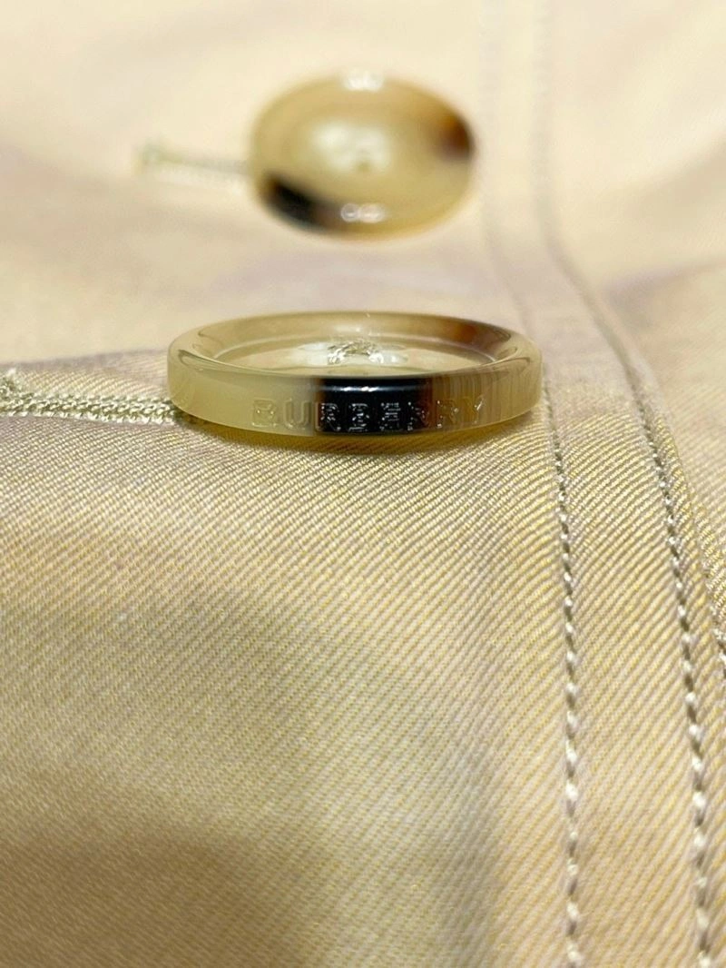 Economical Burberry Outwear