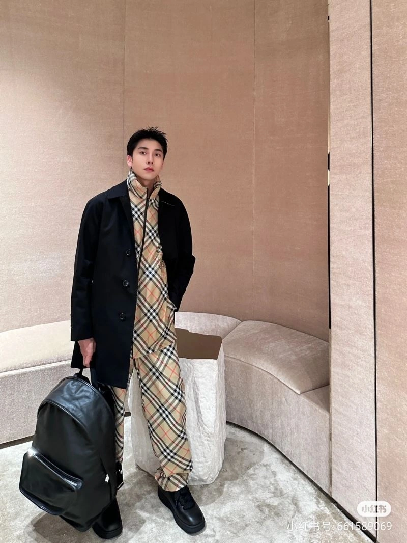 Mirror quality Burberry Outwear