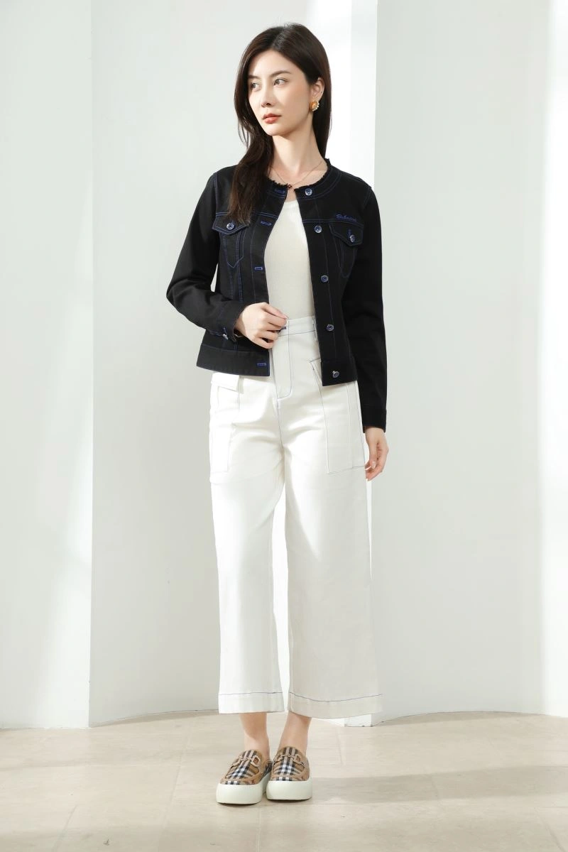 Top match Burberry Outwear