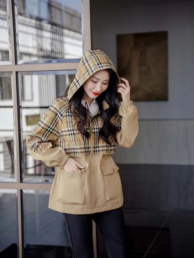 Brand-original Burberry Outwear