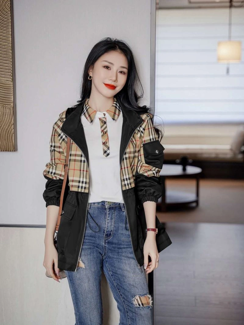 Official Burberry Outwear