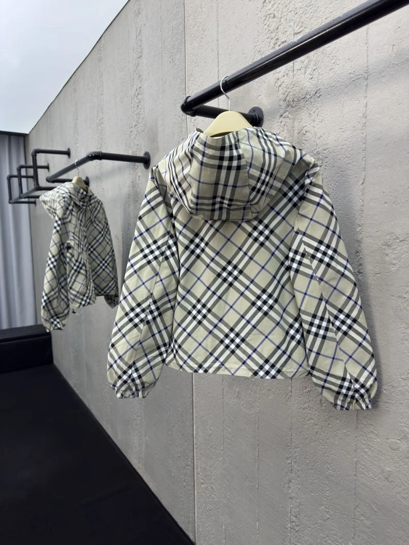 Legit Burberry Outwear